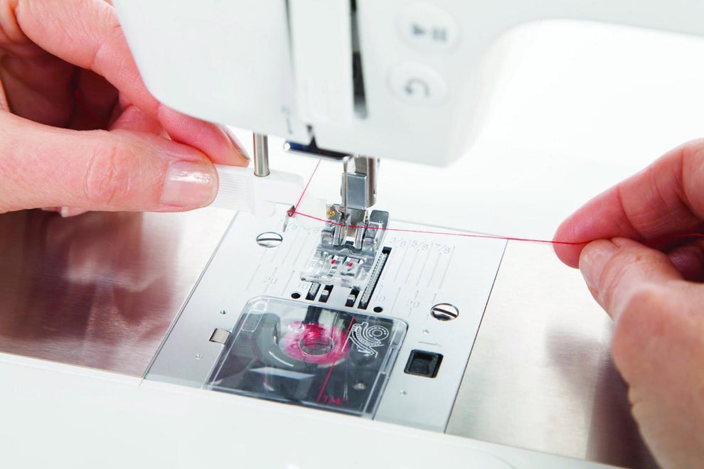 Máquina de coser Singer C240, Featherweight, Color Blanco – Creator ...